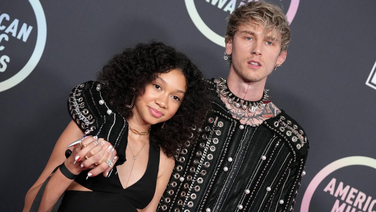 Machine Gun Kelly's 13-Year-Old Daughter Casie Gives Him a Tattoo as He ...