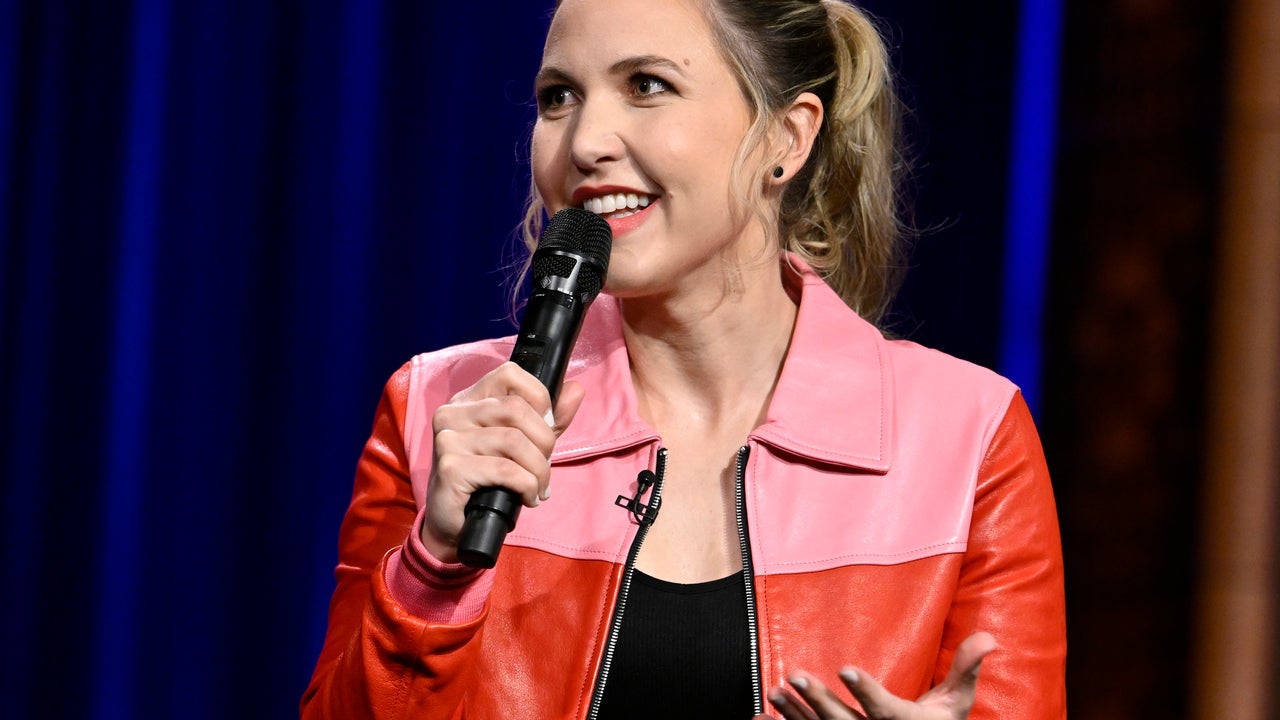 Taylor Tomlinson Shares the Hilarious Way She Hoped to Meet Daniel ...