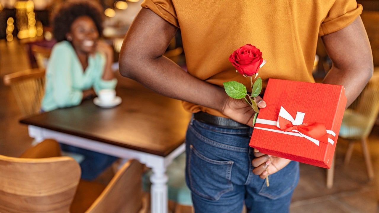 The Best Valentine's Day Gift Ideas Under $30: Affordable Gifts That ...