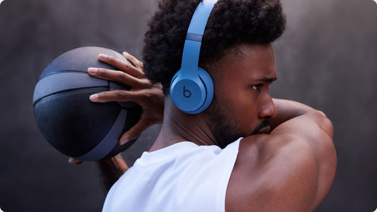 The Beats Solo 4 Headphones Are on Sale for $130 Just in Time for the ...