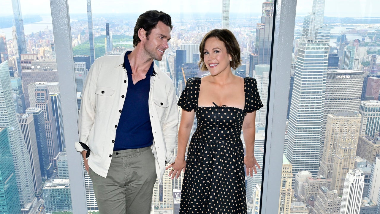 'When Calls the Heart's Erin Krakow and Kevin McGarry Dish on Their ...