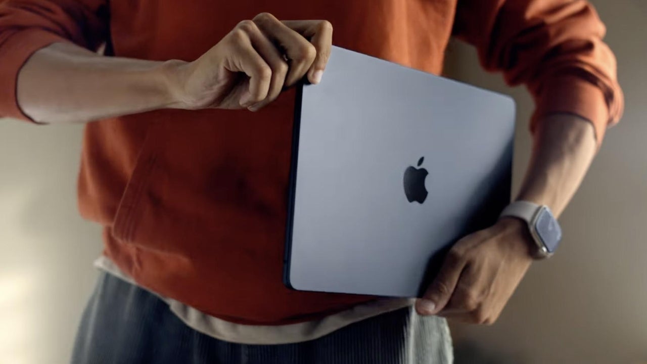 Apple's 13-inch M2 MacBook Air Is on Sale for a Record-Low $799 at Best ...