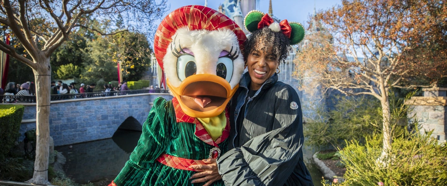 The Happiest Celebs on Earth: Stars Visit Disney! | Entertainment Tonight