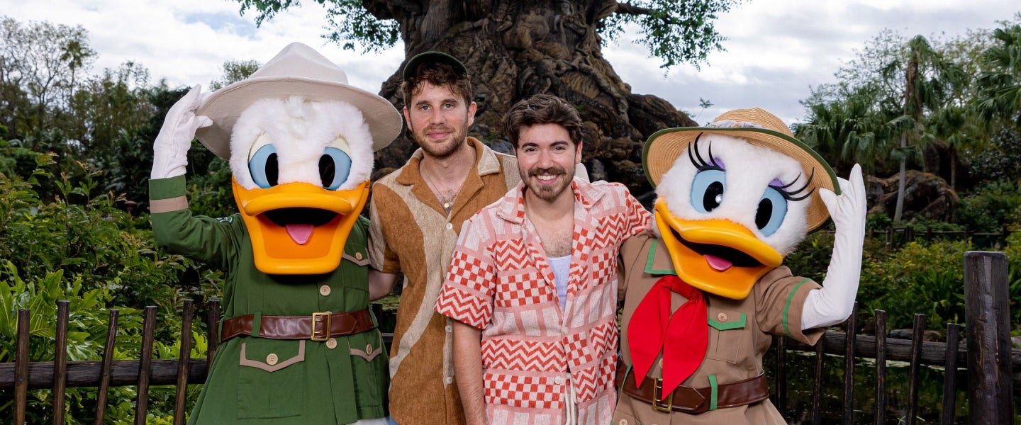 The Happiest Celebs on Earth: Stars Visit Disney! | Entertainment Tonight