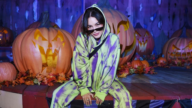 Jennifer Garner's 'Ghostesses' Costumes and Goofy Poem Will Get You ...