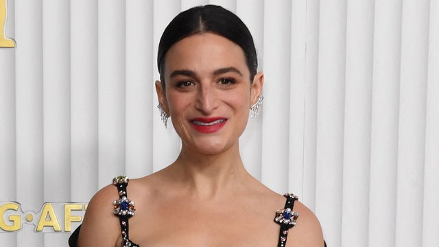 Jamie Lee Curtis Proudly Declares Herself a 'Nepo Baby' at 2023 SAG ...