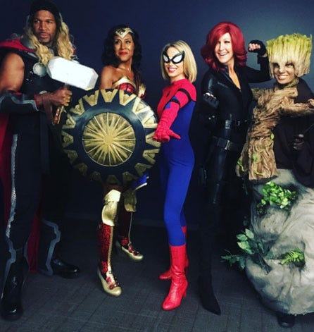 Spooktacular Halloween Costumes of 2017 | Entertainment Tonight