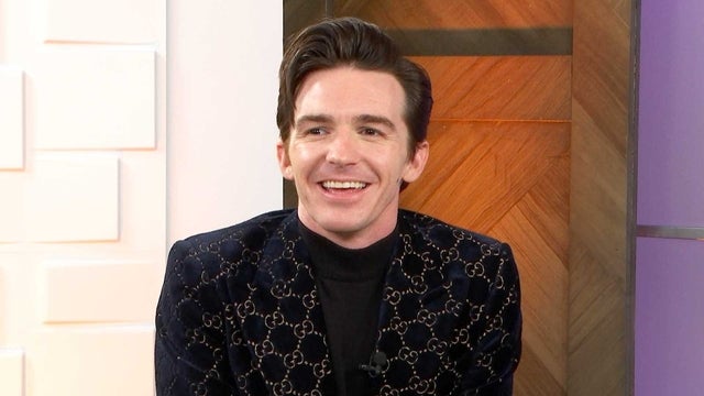 Drake Bell Kin Litteken This #IceKingMask Sure Knows How To ROCK OUT!