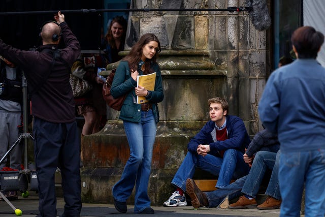 Stars On Set | Entertainment Tonight