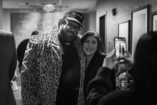 Inside 'Reportin’ For Duty: A Tribute to Leslie Jordan' Tribute ...