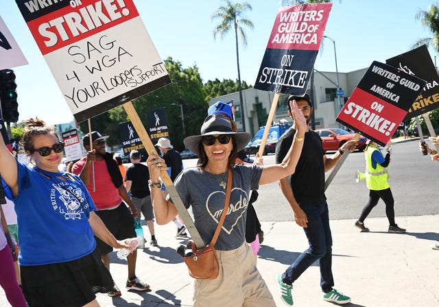 Stars Picketing in Support of the SAG-AFTRA Strike | Entertainment Tonight