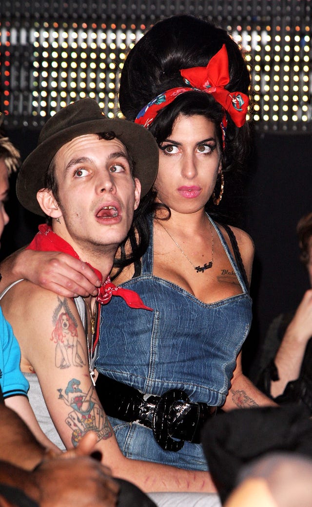 Remembering Amy Winehouse: A Look Back at Her Life In Photos ...
