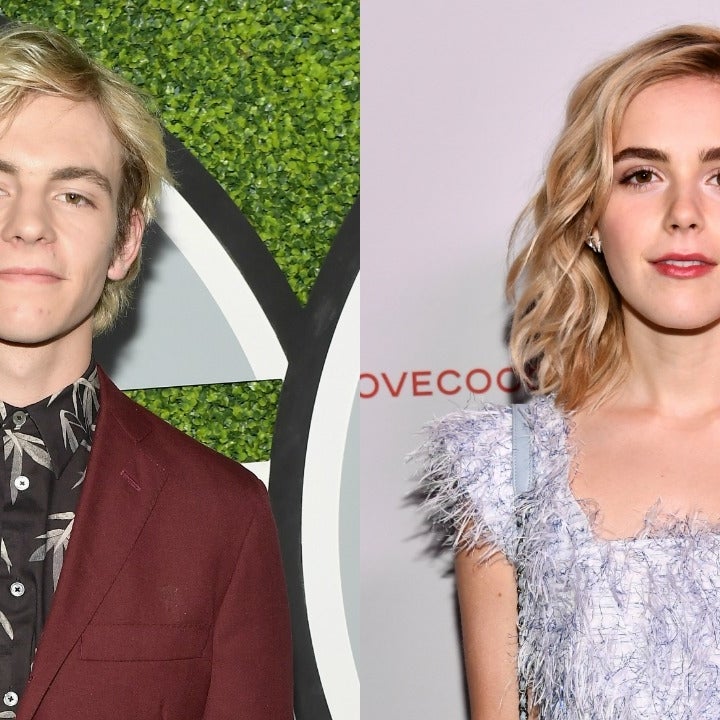 First Photos of Kiernan Shipka as Sabrina the Teenage Witch Are Pretty ...