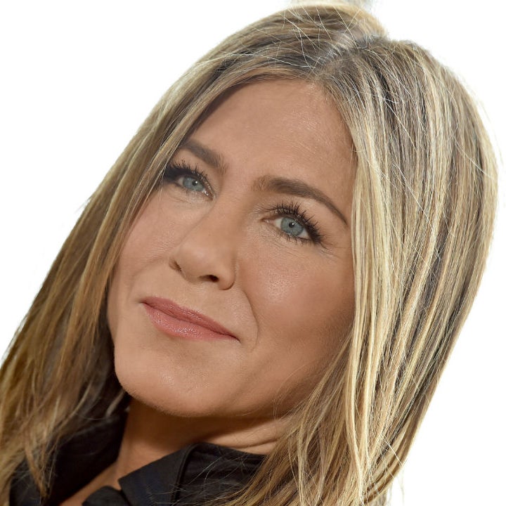 Jennifer Aniston Joins Instagram -- and Her First Selfie Is of All Her ...