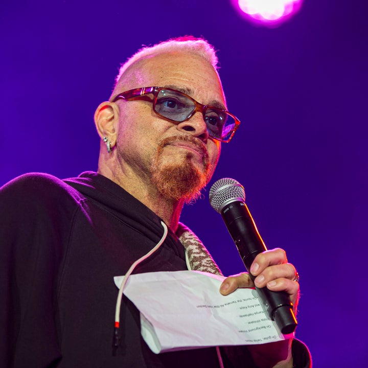 Sinbad Still Learning to Walk Two Years After Stroke, Family Updates ...