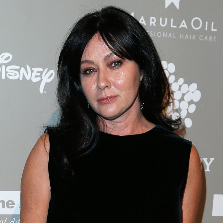 Shannen Doherty Smiles as She Steps Out for Dinner With Mom Amid Brain ...