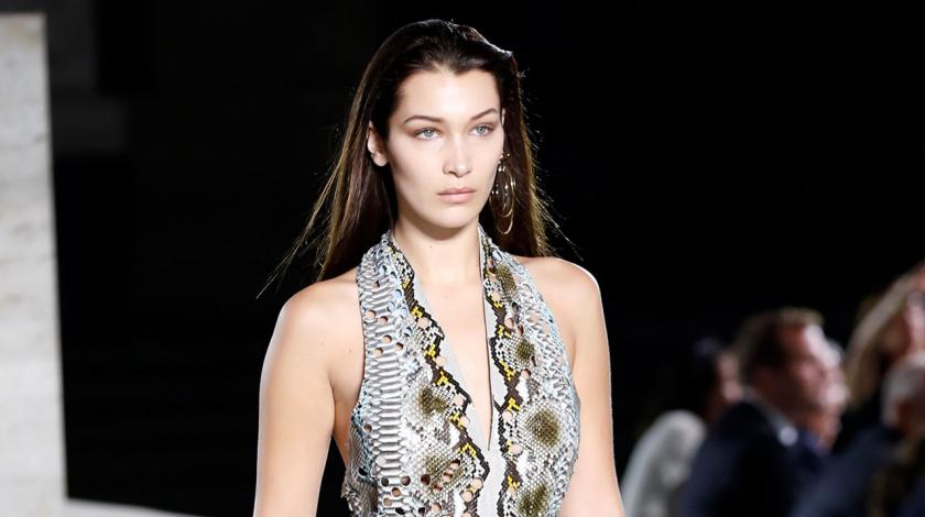 Bella Hadid Celebrates 21st Birthday in Lace-Up LBD With Sister Gigi ...