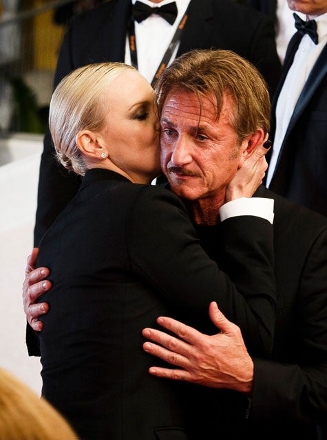 Charlize Theron and Sean Penn Kiss and Make Up After Awkward Cannes ...