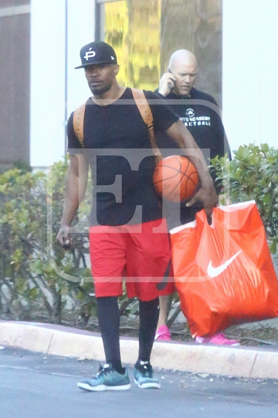 Katie Holmes and Jamie Foxx Spend Valentine's Day Playing Basketball ...