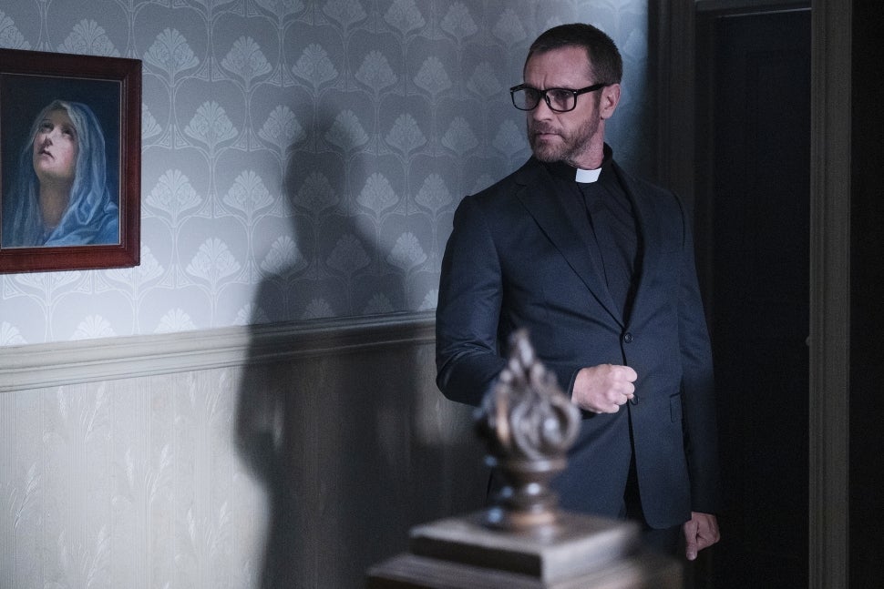 Devon Sawa on Playing His Third 'Chucky' Character and Why He Doesn't ...