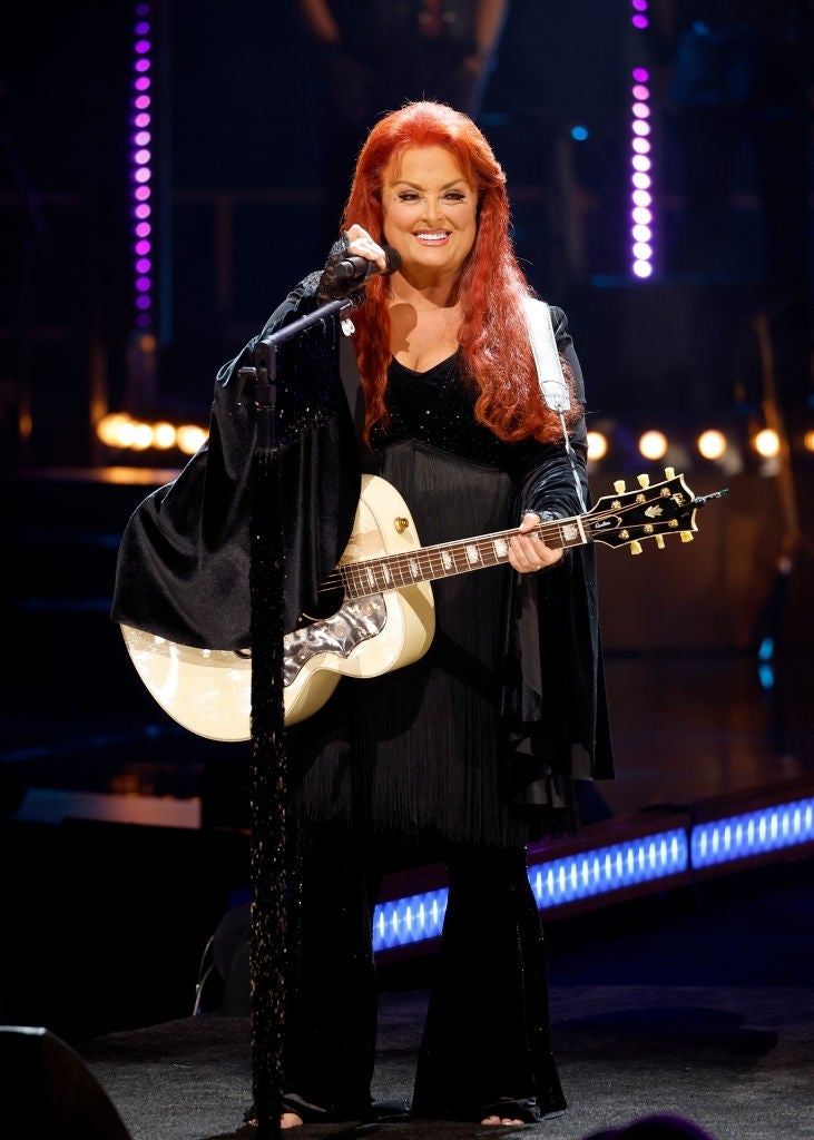 Wynonna Judd Shines at The Judd's Final Tribute Concert for Late Mother ...