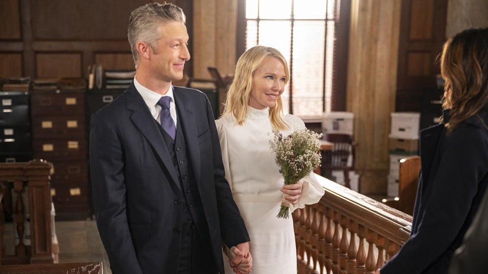 'SVU': Kelli Giddish on That Surprise Wedding and Det. Rollins Finding ...