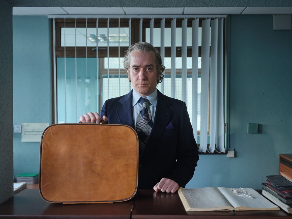 Watch 'Succession' Star Matthew Macfadyen as an Embattled MP in ...