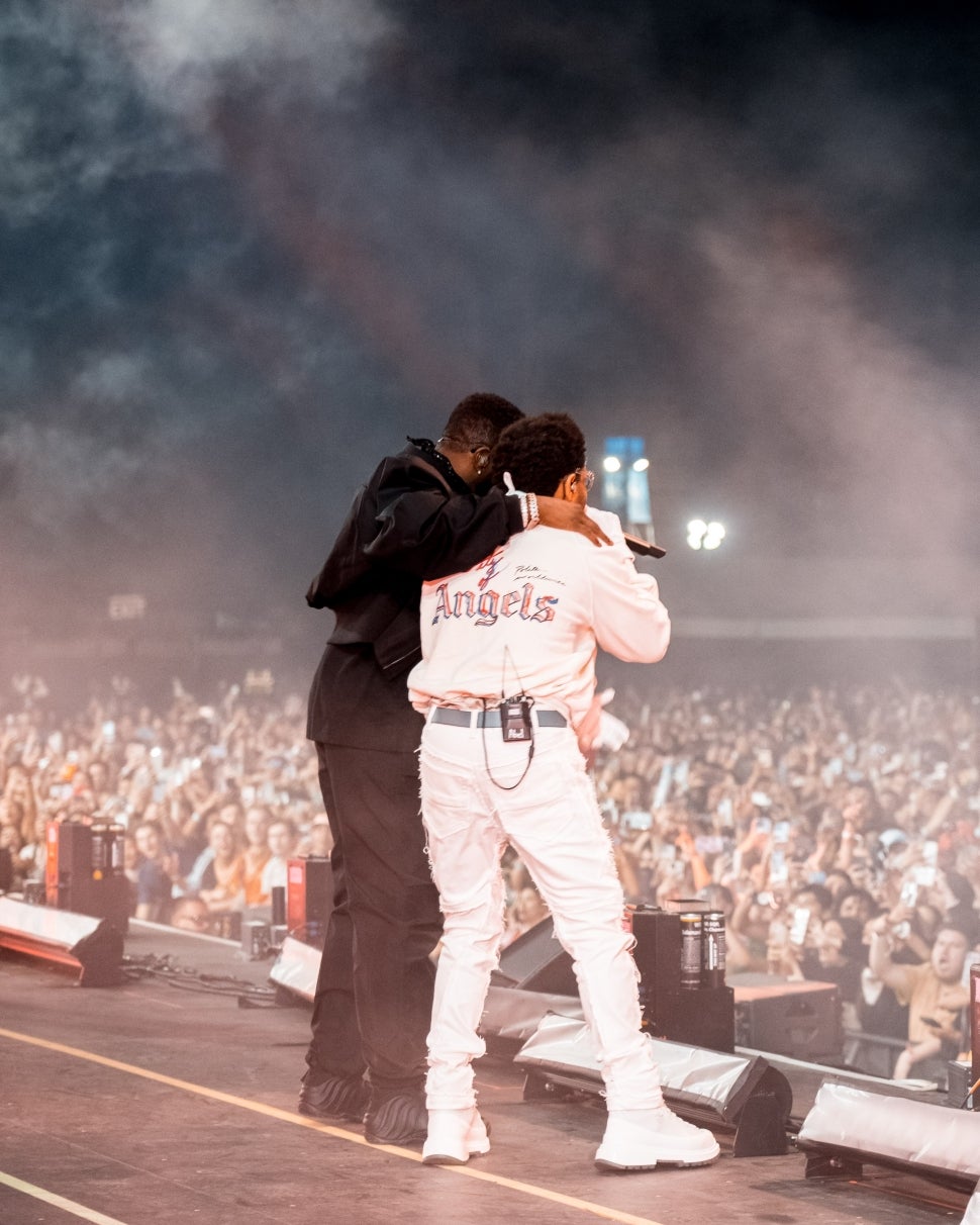 Diddy Shares Adorable Video of Daughter Love Joining Him at the Gym ...