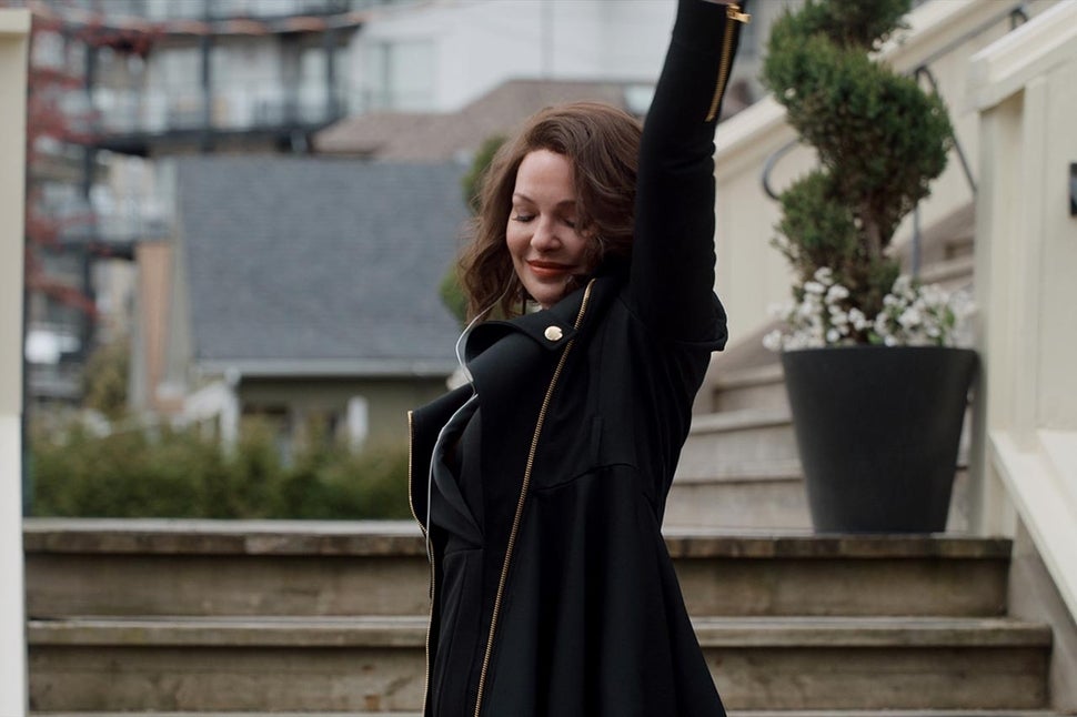 'Firefly Lane' Boss on Tully & Kate's Emotional Reunion and Gut-Punch ...