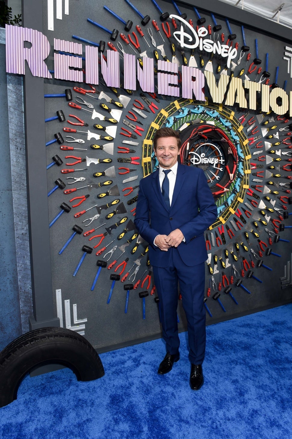 Jeremy Renner Steps Out for First Red Carpet Since Snow Plow Accident ...