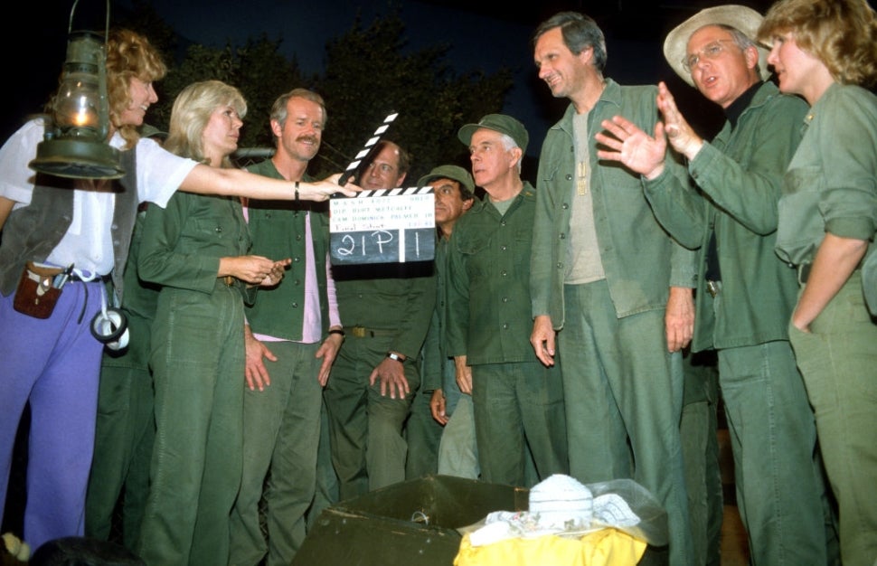 Judy Farrell, 'M*A*S*H's Nurse Able, Dead at 84 | Entertainment Tonight