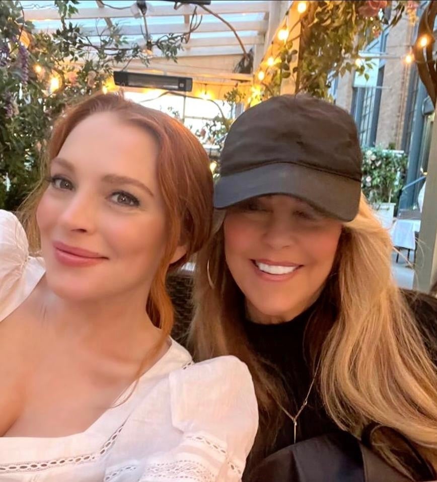 Pregnant Lindsay Lohan's Family and Friends Attend Baby Shower in Honor ...