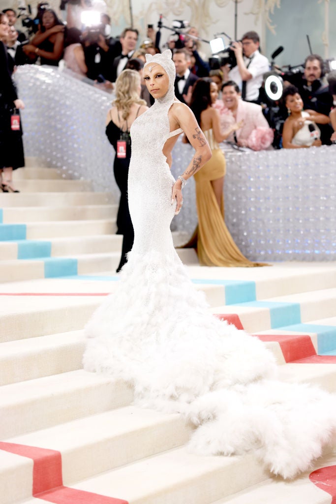 Doja Cat Is an Actual Cat at the 2023 Met Gala | Entertainment Tonight