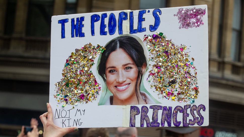 King Charles' Coronation Draws Protesters on Procession Route ...