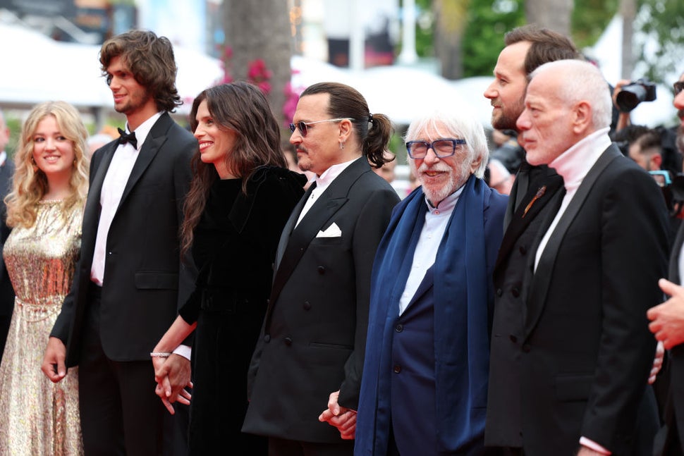 Johnny Depp Gets Standing Ovation During Cannes Film Festival Comeback ...