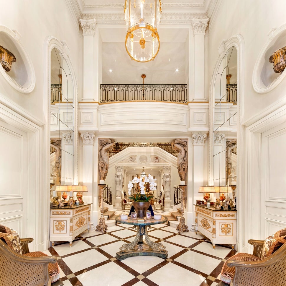 See Inside Rod Stewart's $70 Million Beverly Hills Estate -- Soccer ...