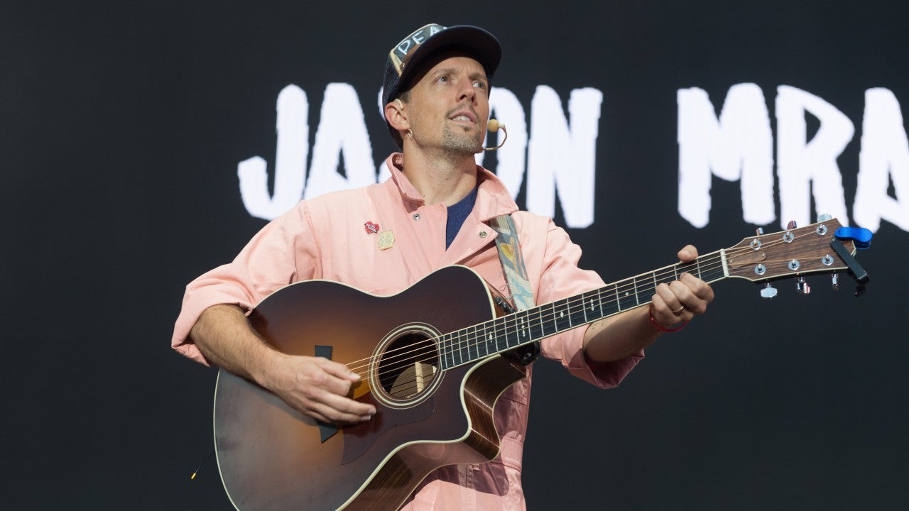 Singer Jason Mraz And Wife Christina Carano Arrive At The How Jason