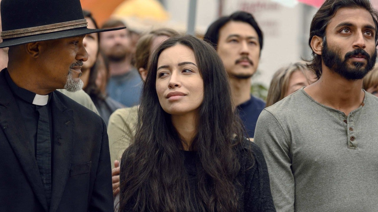 Christian Serratos Says She's 'Holding It Down' for Latinas on 'The ...