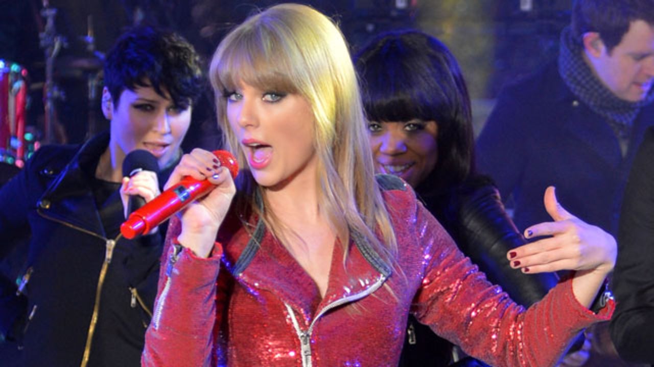 Taylor Swift Drops 'Red' Music Video | Entertainment Tonight
