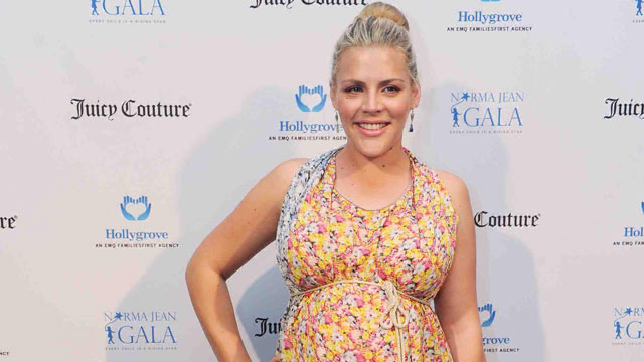 Busy Philipps Gives Birth | Entertainment Tonight