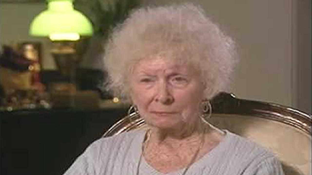 Soap Opera Actress Maxine Stuart Dies | Entertainment Tonight