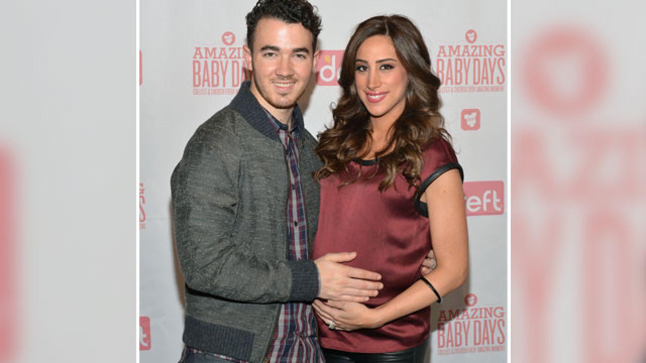 Kevin & Danielle Jonas Welcome Baby Girl | Entertainment Tonight