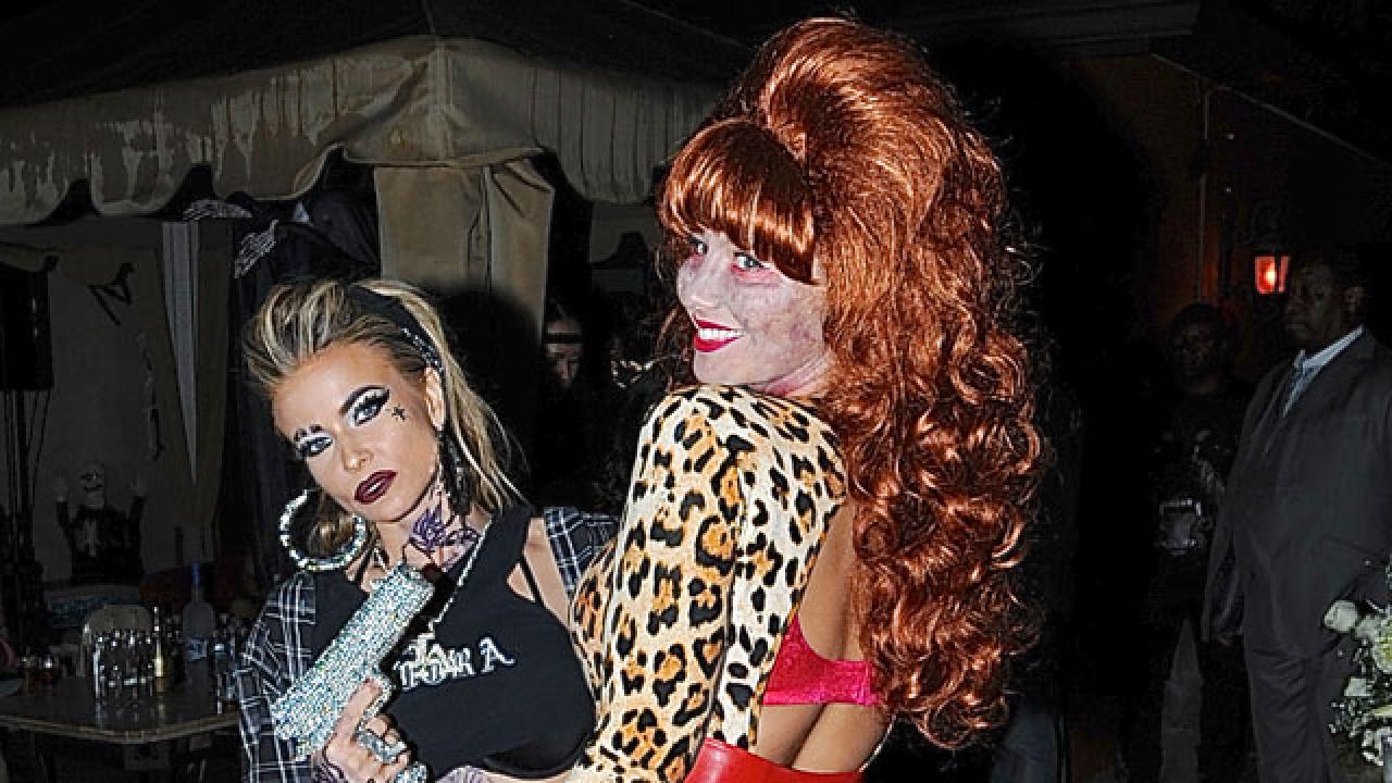 Amber Rose Celebrates Her Birthday as Zombie Peggy Bundy; Is Looking ...
