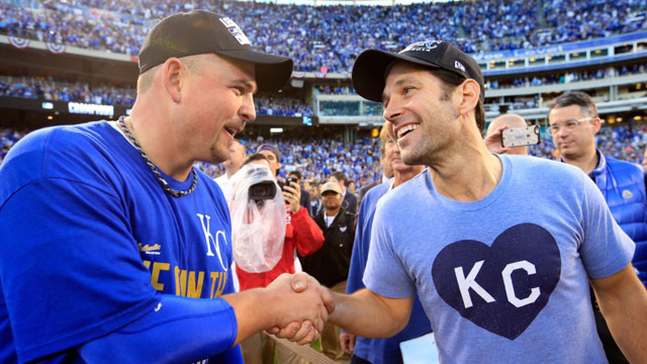 Paul Rudd Celebrates Kansas City Royals' World Series Win Drenched in ...