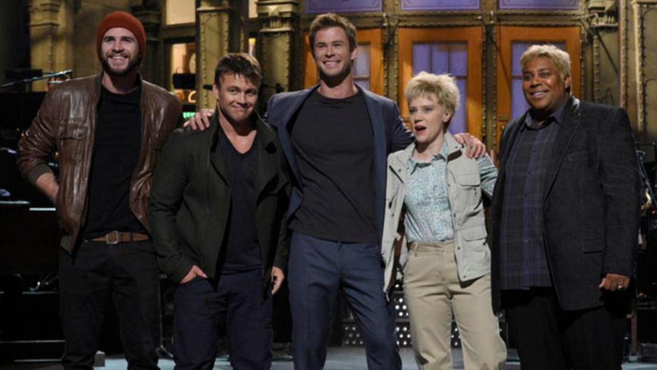 Chris Hemsworth Introduces His Long Lost Fourth Brother on 'SNL ...