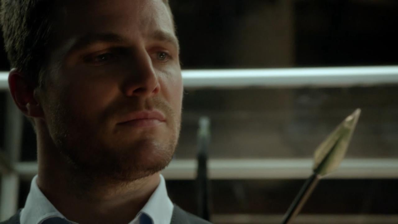 EXCLUSIVE: The Stars of 'Arrow' Dish on Their Characters' Kickass ...