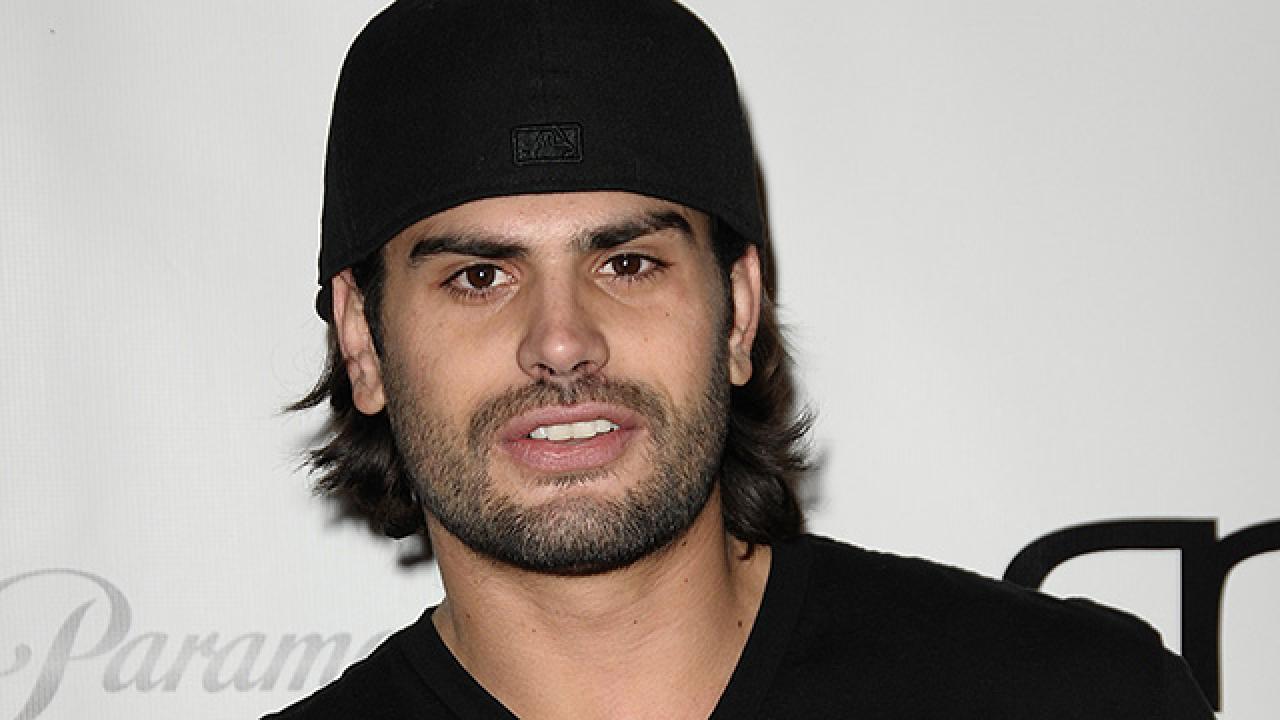 Lorenzo Lamas Son Aj Arrested For Robbery At Same Target As Kim 1215