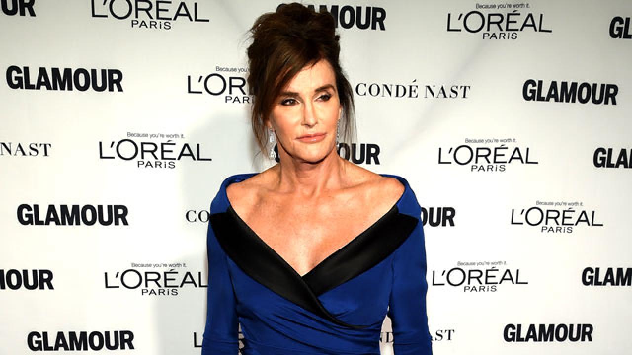Caitlyn Jenner Delivers Moving 'Glamour' Speech: Coming Out Was 'By Far ...
