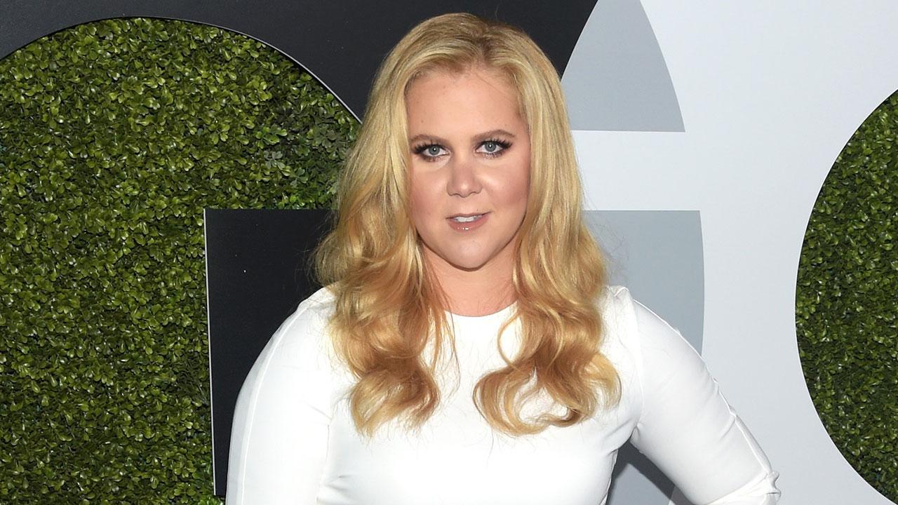 Amy Schumer Reveals She's 'Not Trying to Make Lots of Celebrity Friends ...
