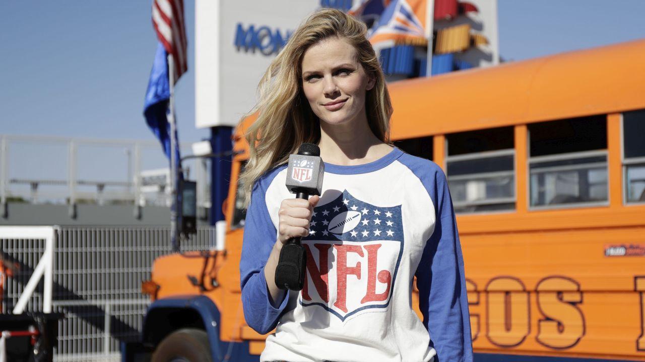 EXCLUSIVE: Brooklyn Decker Plans to Dress Her Baby in NFL Gear to ...